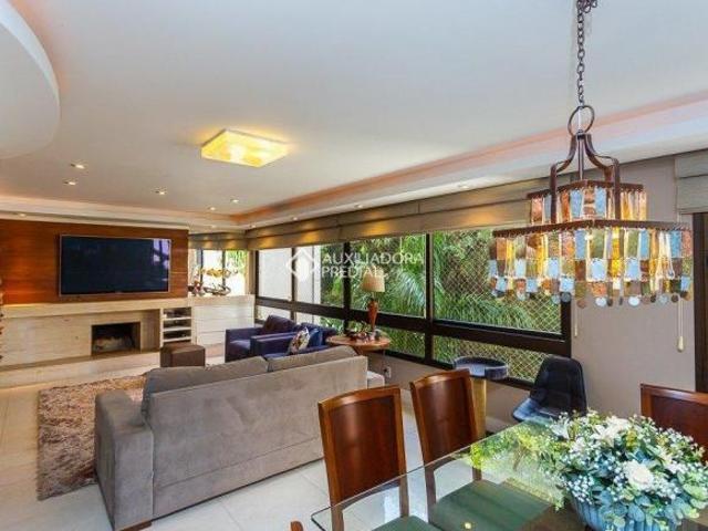 BOSQUE RIO BRANCO, LIVING COM 36 M² CHURASQ. E LAREIRA