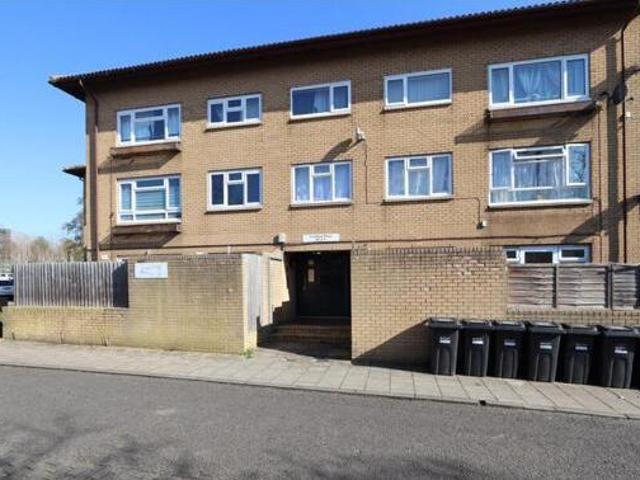 Bossiney Place, Fishermead, 2 Bedroom Apartment