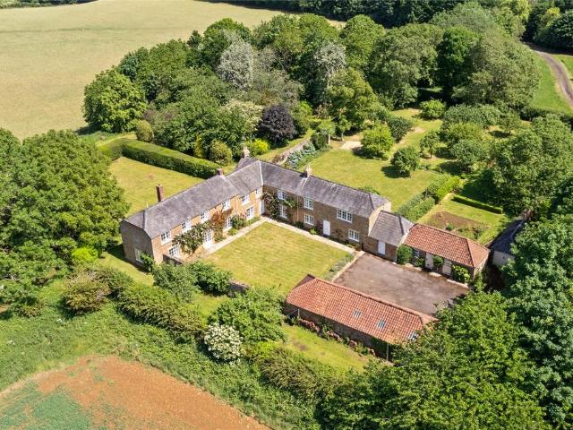 Bottom Farm, Eaton 6 bed detached house to rent £5,500 pcm £1,269 pw