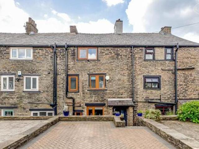 Bottom O Th Moor, Horwich, 3 Bedroom Cottage