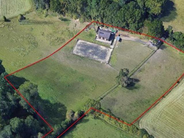 Bottom Lane, The Goslings, Sarratt, Equestrian Facility For