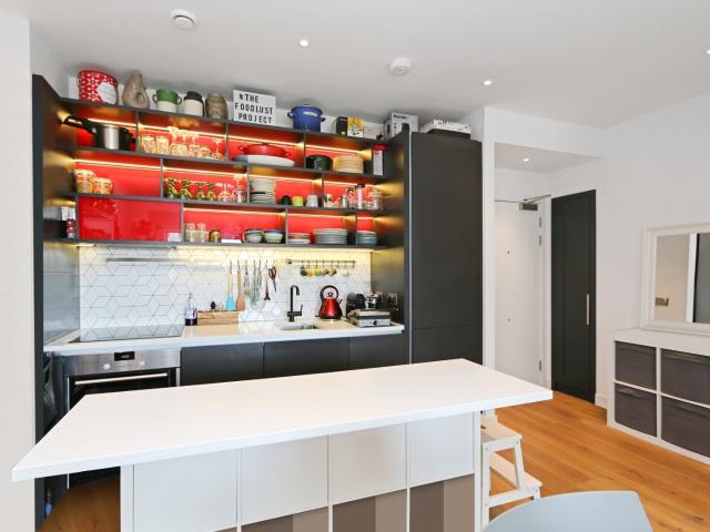 Botanic Square, Canning Town, London, E14