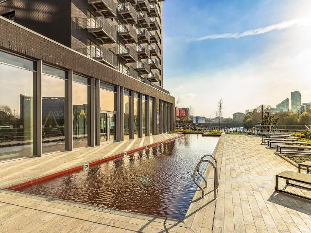 Botanic Square, London E14, 1 bed flat to rent, £2,210 pcm | PrimeLocation