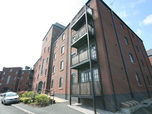 Boteler Court Elphins Drive, Wilderspool Park, Warrington WA4, 2 bed flat to rent, £1,400 pcm | PrimeLocation