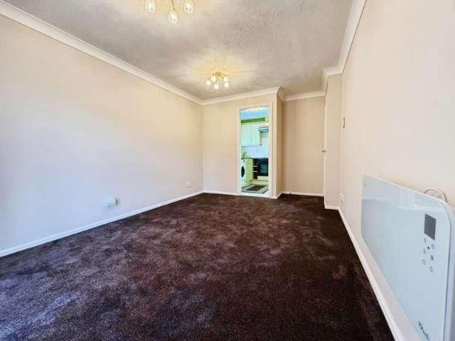 Botham Drive, Slough, SL1