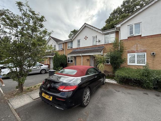 Botham Drive, Slough SL1, 2 bed terraced house to rent, £1,700 pcm | PrimeLocation
