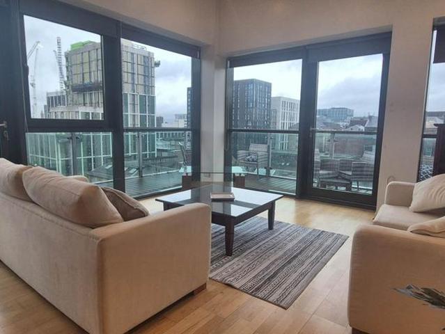 Bothwell Street, Glasgow 2 bed flat to rent £1,495 pcm £345 pw
