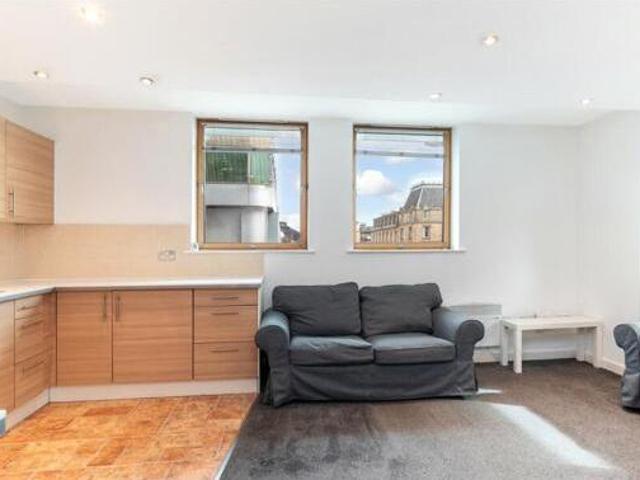 Bothwell Street, Glasgow, 2 Bedroom Flat