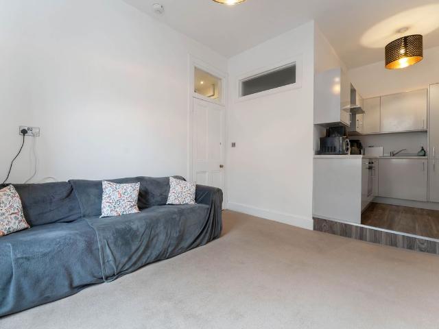 Bothwell Street, Edinburgh EH7, 1 bed flat to rent, £1,075 pcm | PrimeLocation