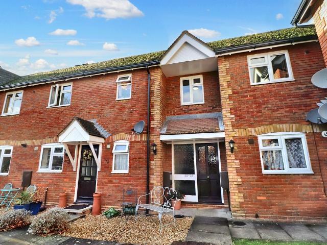 Botley, Southampton SO30, 2 bed flat to rent, £1,100 pcm | PrimeLocation