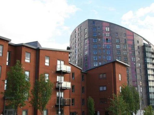 Bouverie Court, Leeds, 2 Bedroom Flat