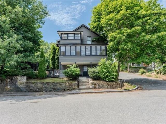 Bouvier Ave, Lincoln, Home For Sale