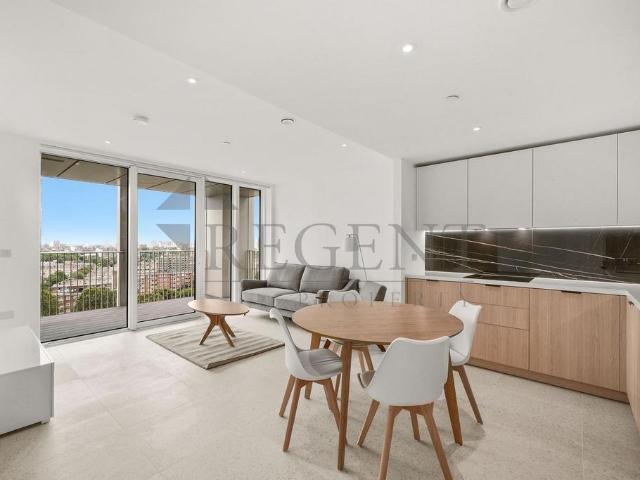 Bouchon Point, Cendal Crescent, E1 2 bed apartment to rent £3,350 pcm £773 pw