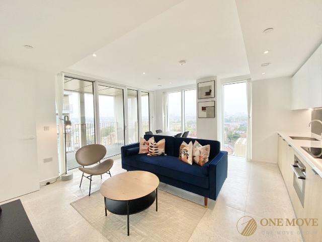 Bouchon Point, The Silk District, London E1, 1 bed flat to rent, £2,600 pcm | PrimeLocation