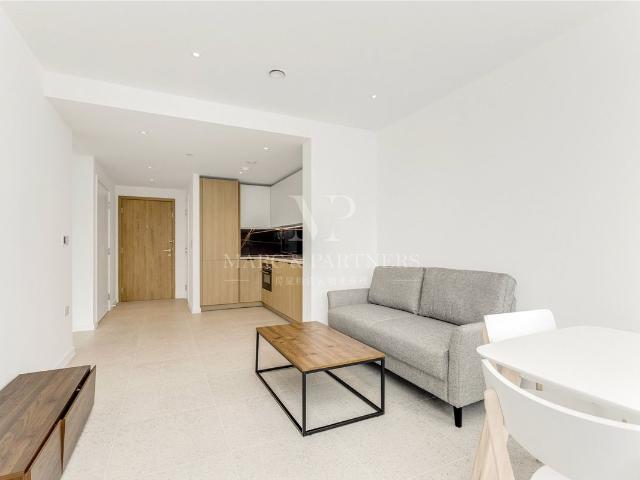 Bouchon Point, The Silk District, 7 Cendal Crescent, London E1, 1 bed flat to rent, £2,400 pcm | PrimeLocation