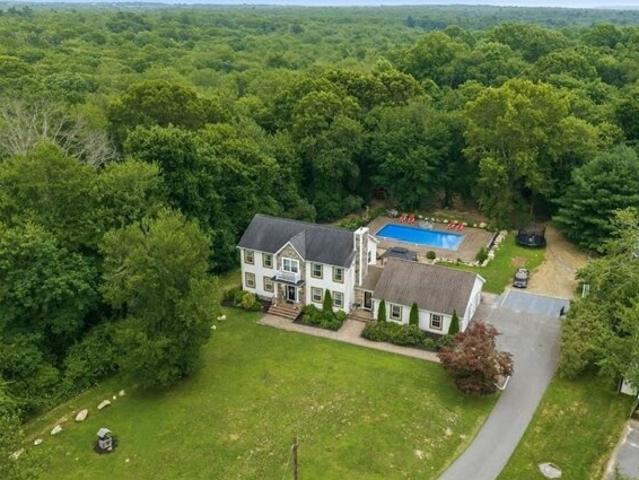 Bouchard Ln, Tiverton, Home For Sale