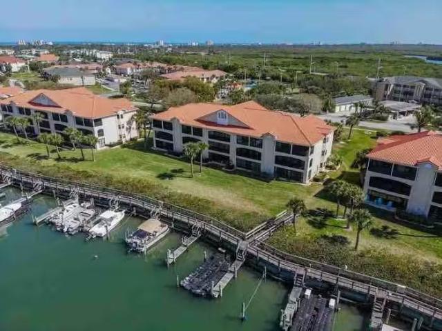 Bouchelle Island 462 #202 Riverfront 462 Bouchelle Dr