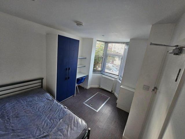 Boughey Road, Stoke On Trent, Stoke On Trent ST4, 5 bed shared accommodation to rent, £325 pppm | PrimeLocation