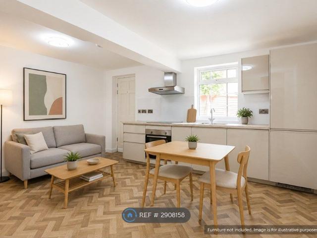 Boughton Road, Rugby CV21, 1 bed flat to rent, £895 pcm | PrimeLocation