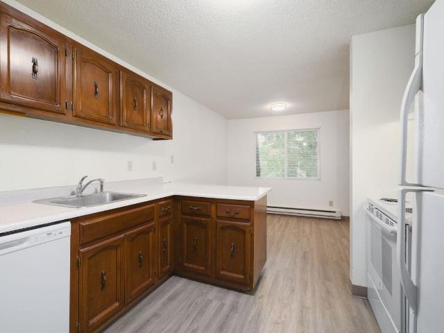 Boulder Park Apartments 3 Bedroom Apartment for Rent at 7523 44th St W, University Place, WA 98466 University Place