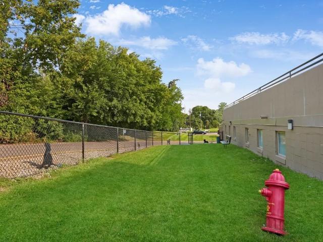 Boulevard 100 Apartments 1 Bedroom Apartment for Rent at 3000 Highway 100 S, St. Louis Park, MN 55416 Sorensen