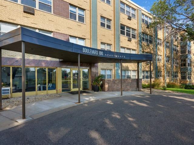 Boulevard 100 Apartments 2 Bedroom Apartment for Rent at 3000 Highway 100 S, St. Louis Park, MN 55416 Sorensen