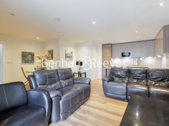 Boulevard Drive, Colindale NW9, 2 bed flat to rent, £2,200 pcm | PrimeLocation