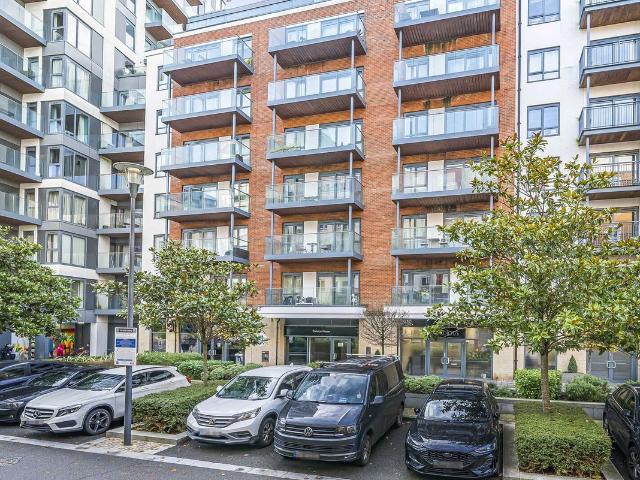 Boulevard Drive, Colindale, London NW9, 1 bed flat to rent, £1,800 pcm | PrimeLocation
