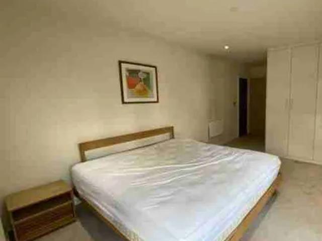 Boulevard Drive, London, NW9 5HF, United Kingdom | 2 bed apartment for rent #154576833 | Rentberry