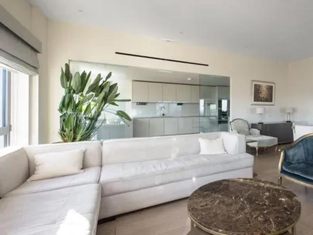 Boulevard Drive, London, NW9 5HF, United Kingdom | 5 bed house for rent #167605353 | Rentberry
