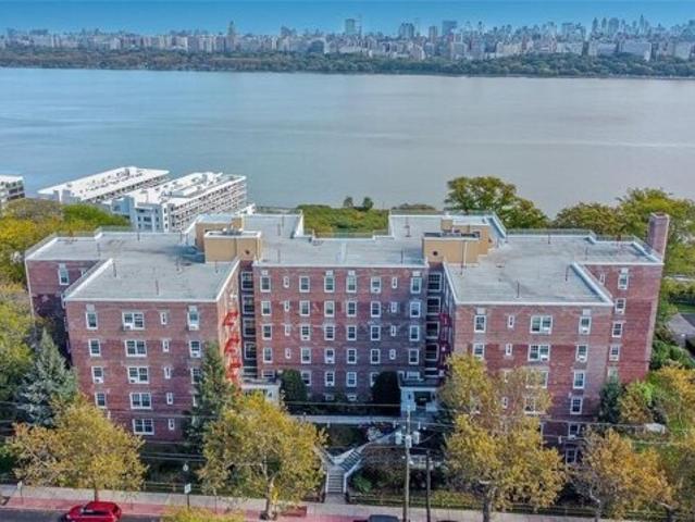 Boulevard E Apt B, North Bergen, Property For Sale