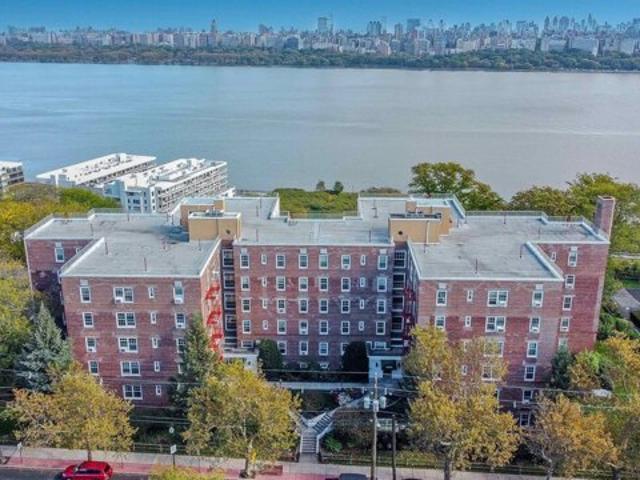 Boulevard East Apt B, North Bergen, Condo For Sale