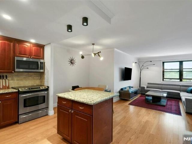 Boulevard East Apt K, North Bergen, Condo For Sale
