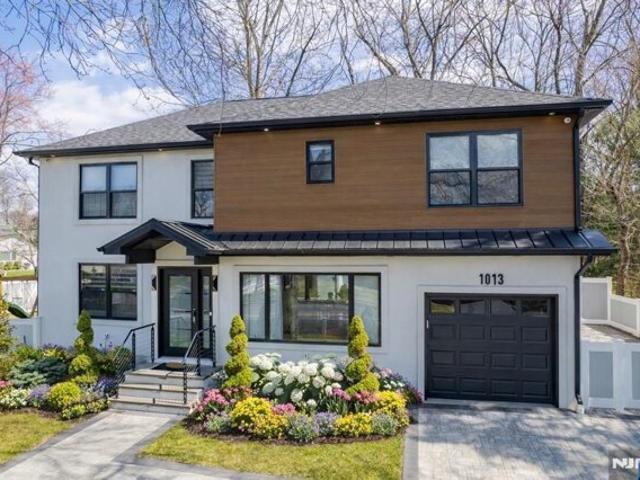Boulevard, New Milford, Home For Sale