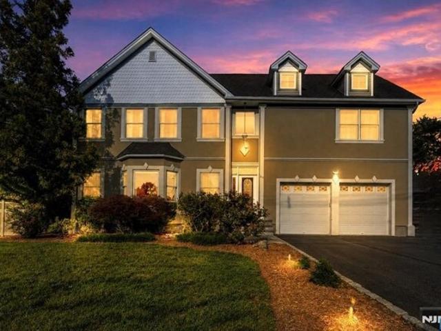 Boulevard, Pequannock Township, Home For Sale