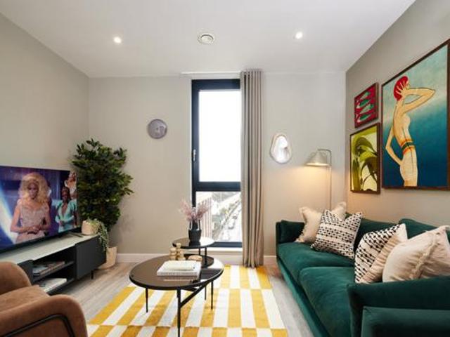 Boulevard Place, Hove, 2 Bedroom Apartment