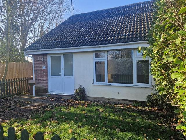 Boulters Way, Stowmarket IP14, 2 bed semi detached bungalow to rent, £995 pcm | PrimeLocation