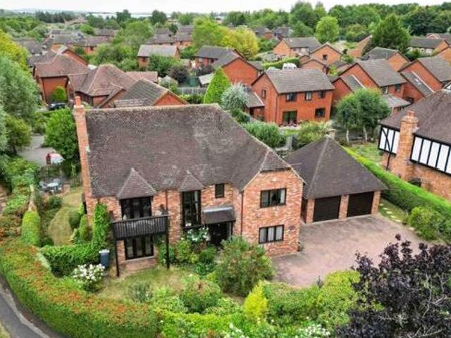 Boulters Lock, Giffard Park, 4 Bedroom Detached