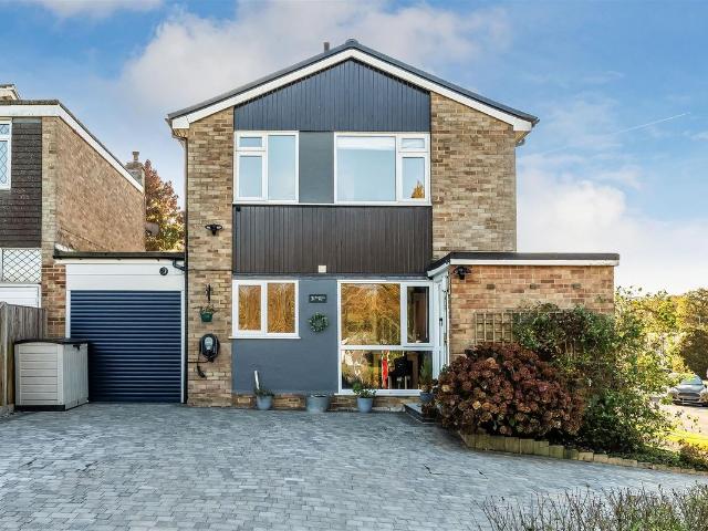Boulthurst Way, Hurst Green, Oxted RH8, 3 bed detached house to rent, £2,700 pcm | PrimeLocation