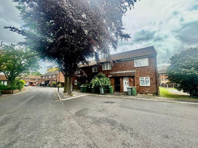 Boultwood Road, London E6, 1 bed flat to rent, £1,400 pcm | PrimeLocation