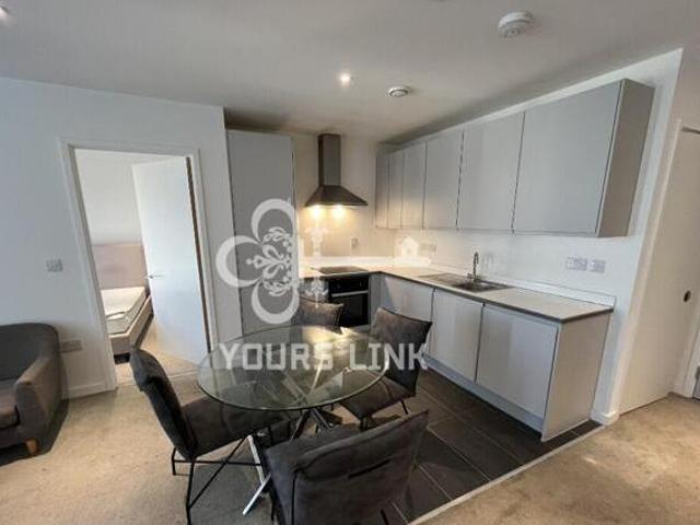 Boundary Lane, Manchester, 2 Bedroom Flat