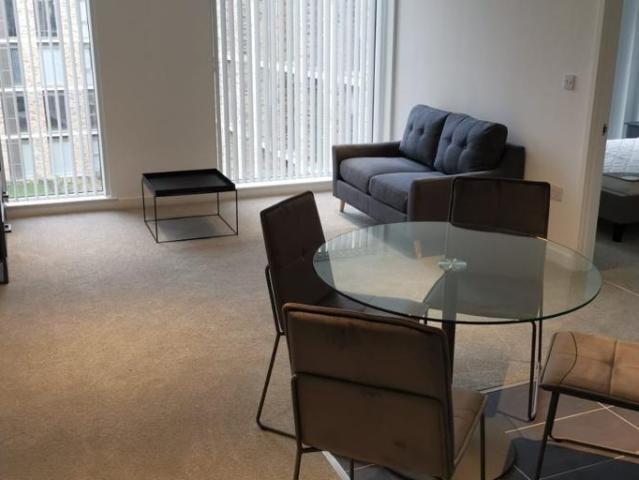 Boundary Ln, Manchester M15 2 bed flat to rent £2,100 pcm £485 pw