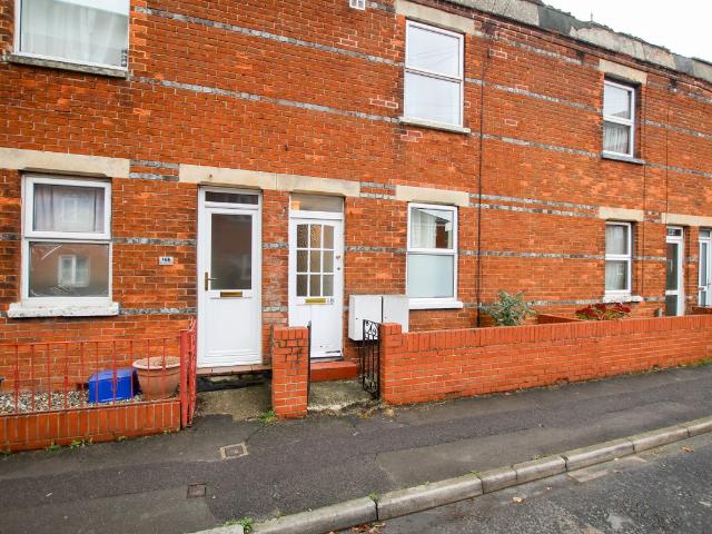 Boundary Road, Newbury RG14, 1 bed flat to rent, £950 pcm | PrimeLocation