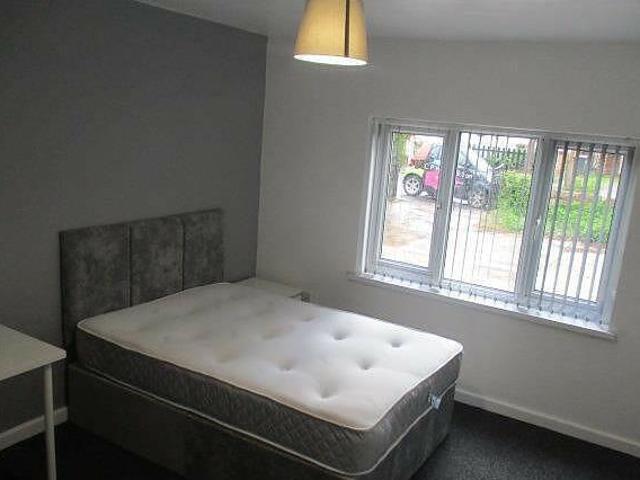 Boundary Road, Beeston, 4 Bedroom Semi detached
