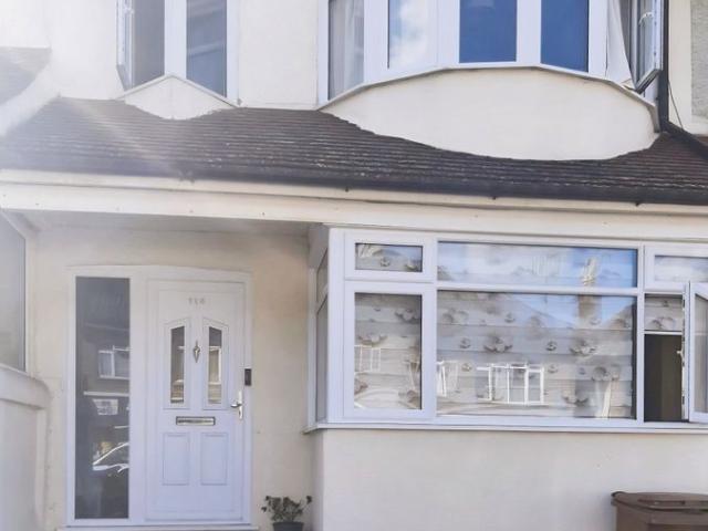 Boundary Road, Chatham, Kent ME4, 3 bed terraced house to rent, £1,450 pcm | PrimeLocation