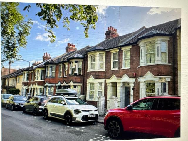Boundary Road, Chatham ME4, Room to rent, £530 pcm | PrimeLocation