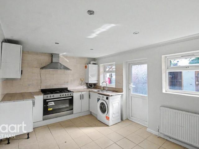 Boundary Road, London 5 bed terraced house to rent £2,700 pcm £623 pw