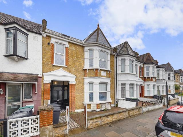 Boundary Road, London N22, 1 bed flat to rent, £1,550 pcm | PrimeLocation
