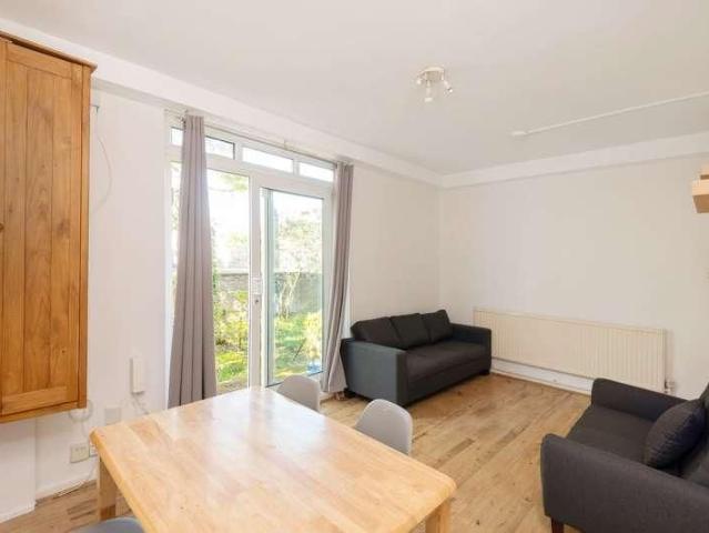Boundary Road, Swiss Cottage, NW8