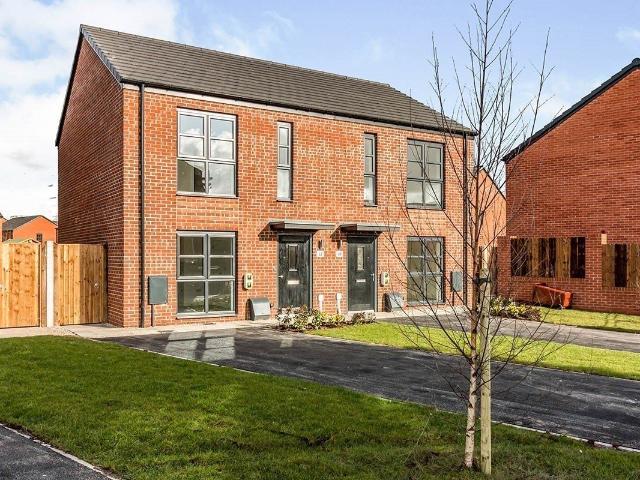 Bourdon Street, Manchester, Greater Manchester M40, 2 bed semi detached house to rent, £1,350 pcm | PrimeLocation
